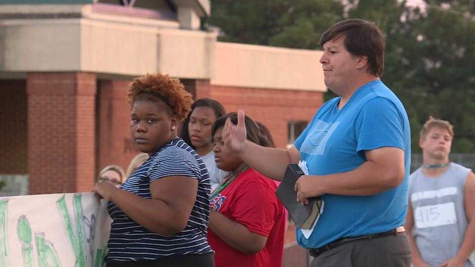 Vigil held for Dora teen killed in crash