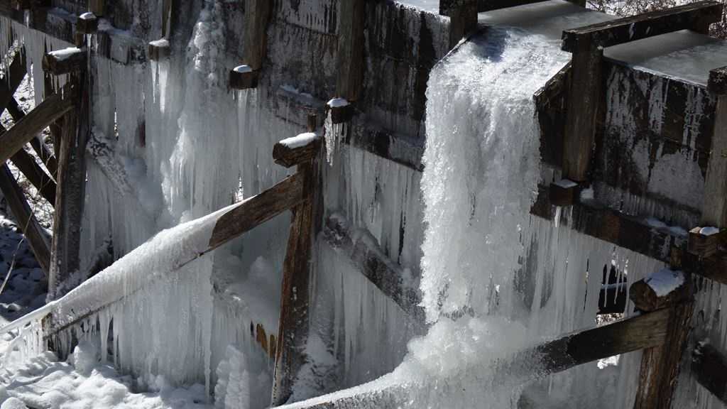 PHOTOS: Meadows of Dan 'Frozen in Time'