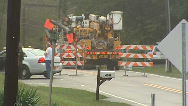 Tree knocks down power lines, closes W-S road Tree knocks down power lines, closes W-S road