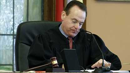 NC judge arrested, accused of trying to bribe FBI agent