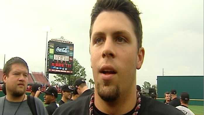 USC's Roth signs with Angels