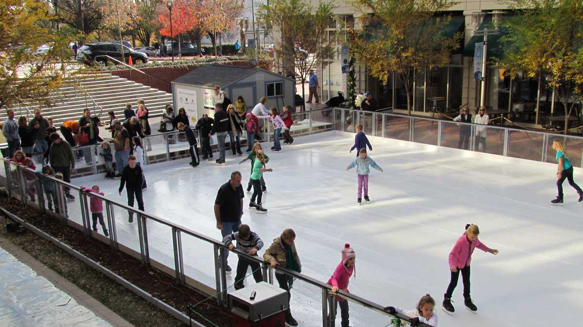 Ice on Main opens for 2012 season