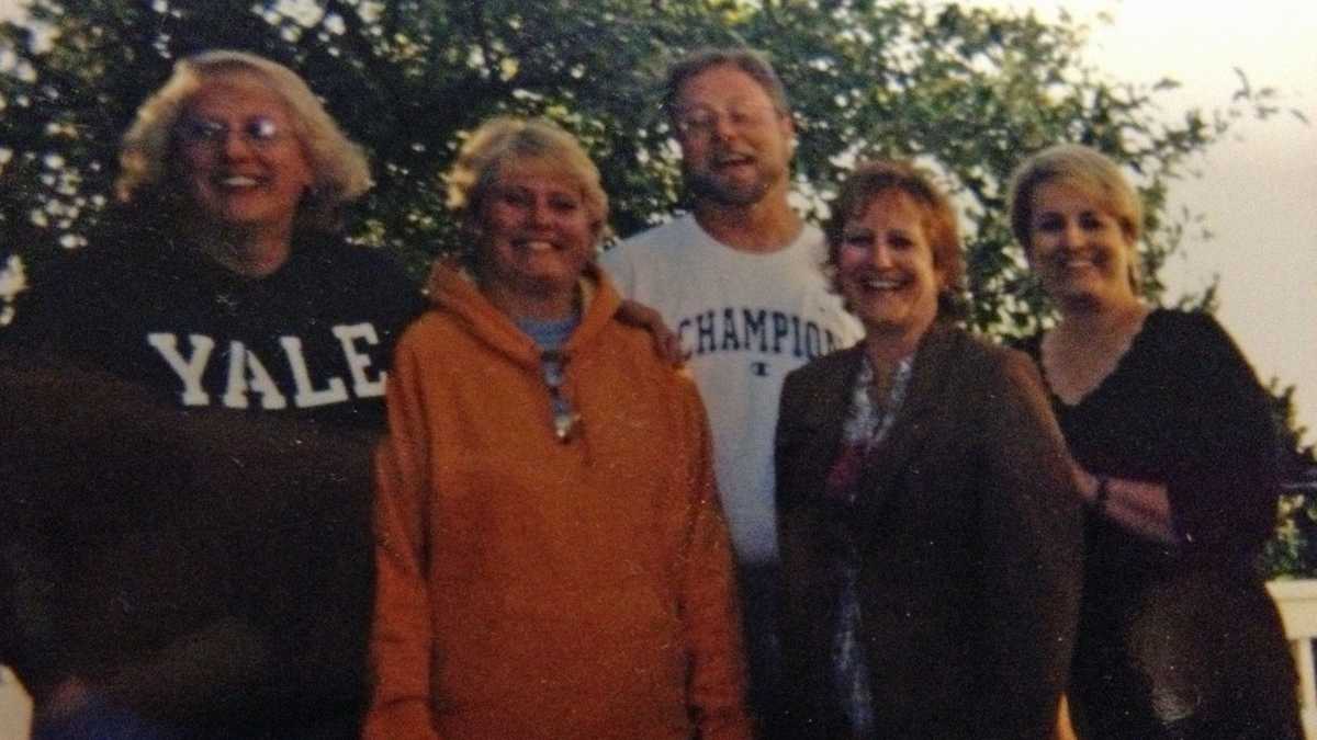 15 things you don't know about Carol Goldsmith