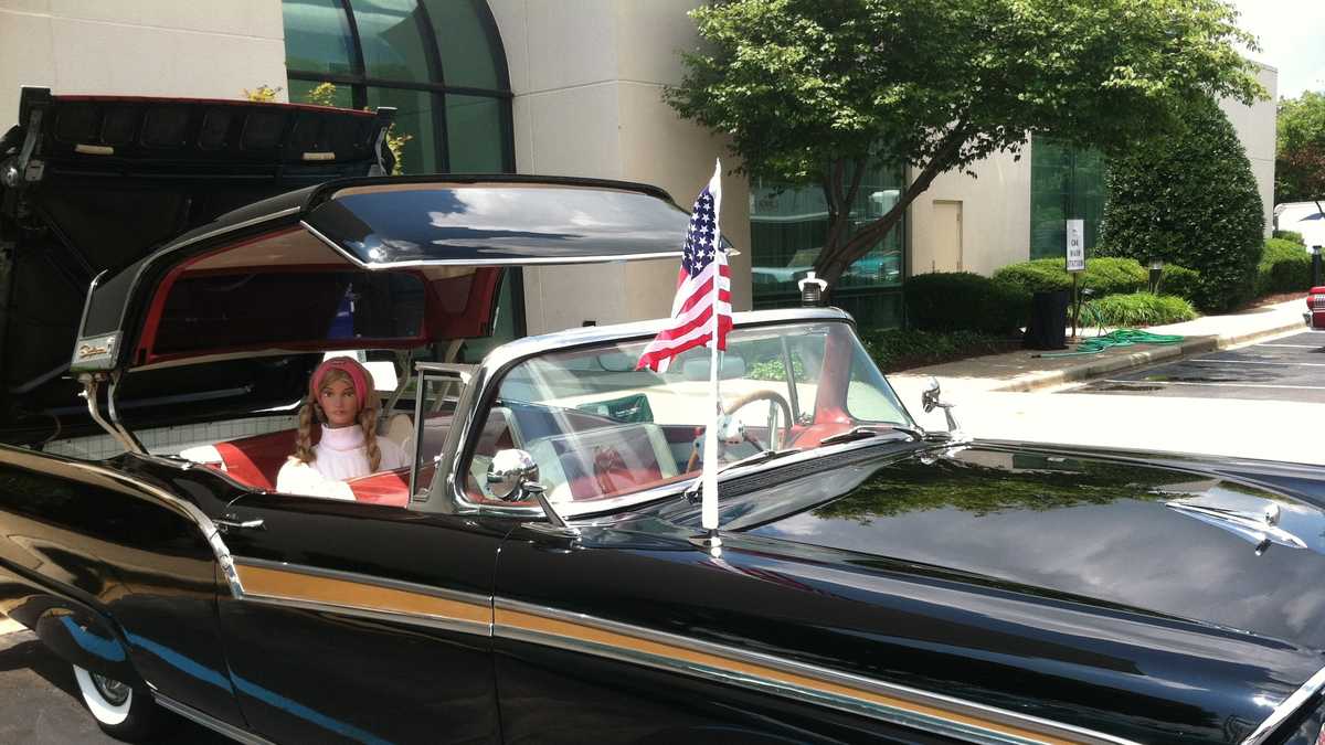 Pictures: International Ford retractable club convention