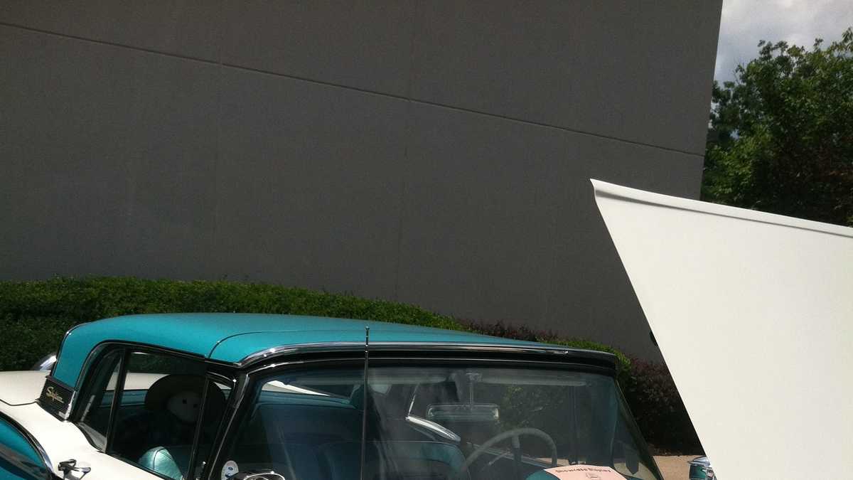 Pictures: International Ford retractable club convention