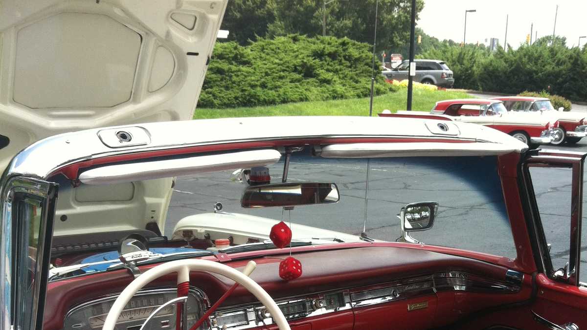 Pictures: International Ford retractable club convention