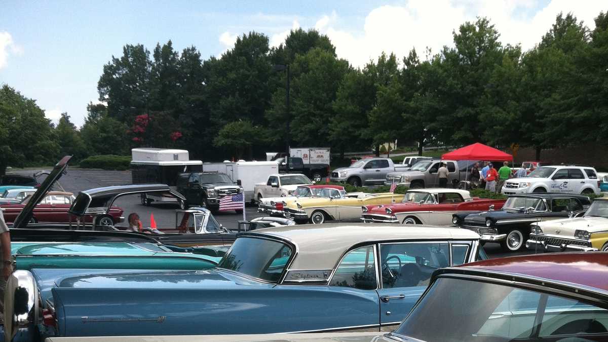 Pictures: International Ford retractable club convention