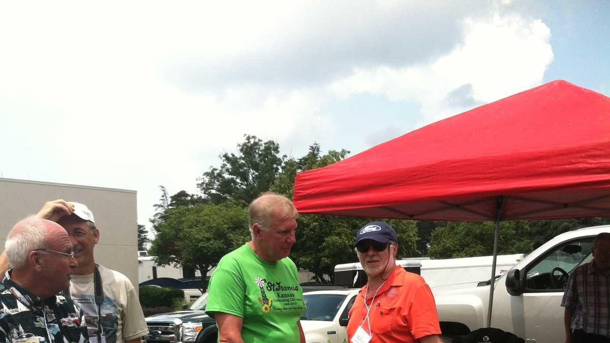 Pictures: International Ford retractable club convention