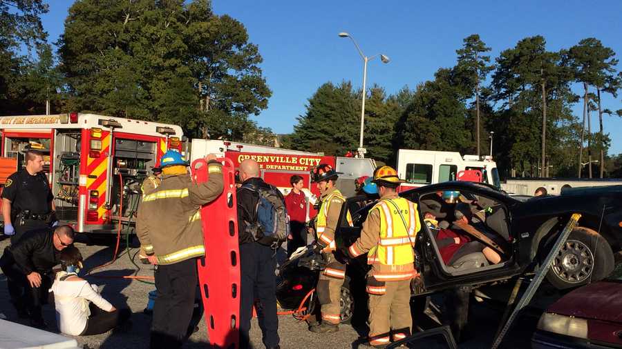Sirens, emergency vehicles part of GHS hospital drill