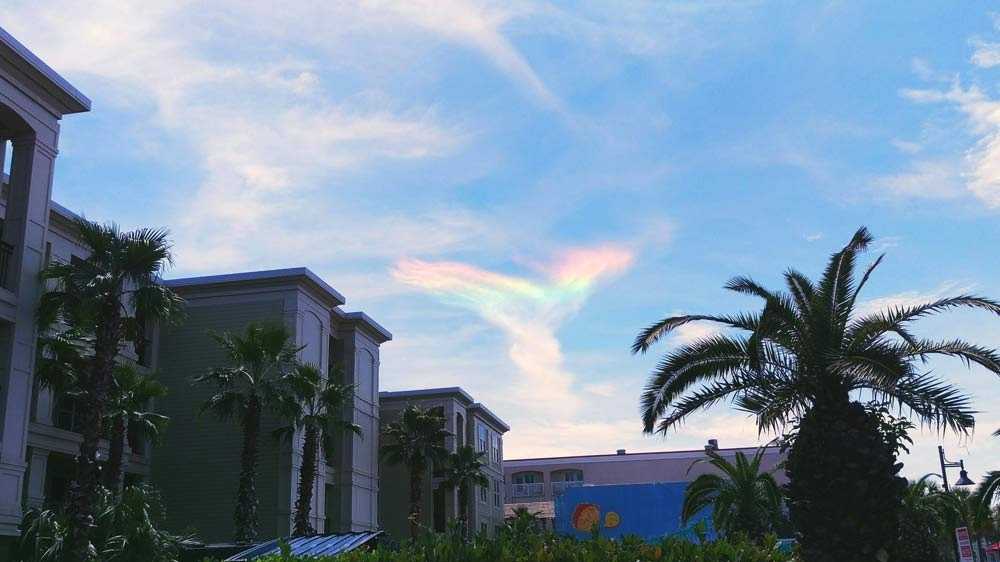 Rare 'fire rainbow' caught on camera