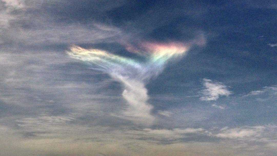 Rare 'fire rainbow' caught on camera