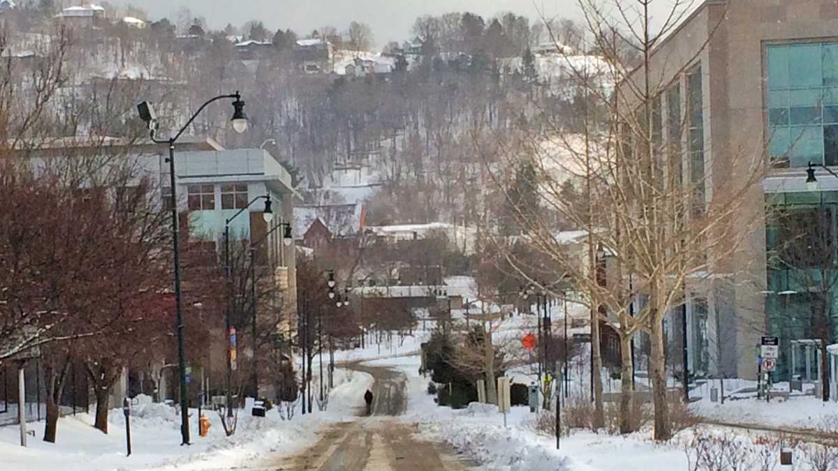 More school districts announce snow make-up days