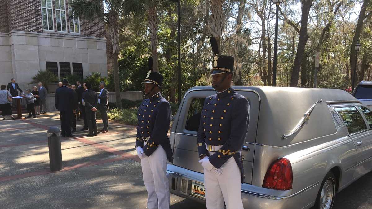 Pictures: the funeral of author Pat Conroy