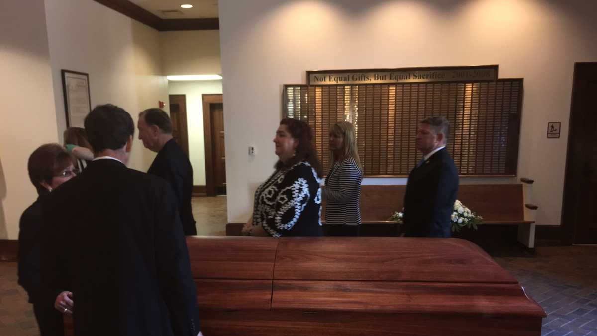 Pictures: the funeral of author Pat Conroy