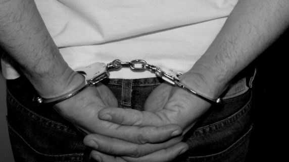 5 arrested after tip leads deputies to motel room