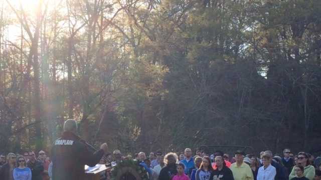 Hundreds pray for fallen Officer Jacobs