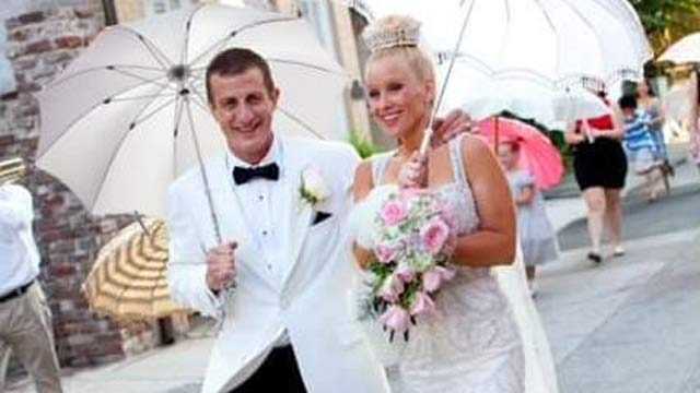 Man who claimed wife hanged herself with garden hose charged with murder