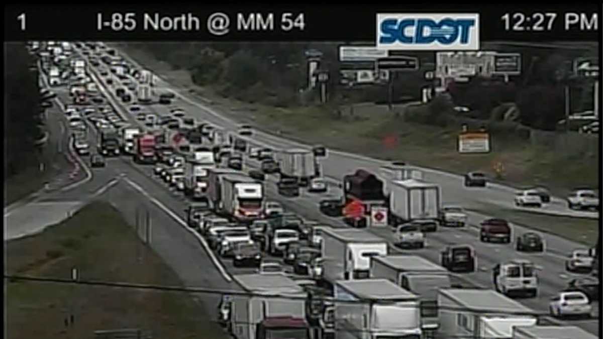 LIVE: Slow traffic along I-85 northbound