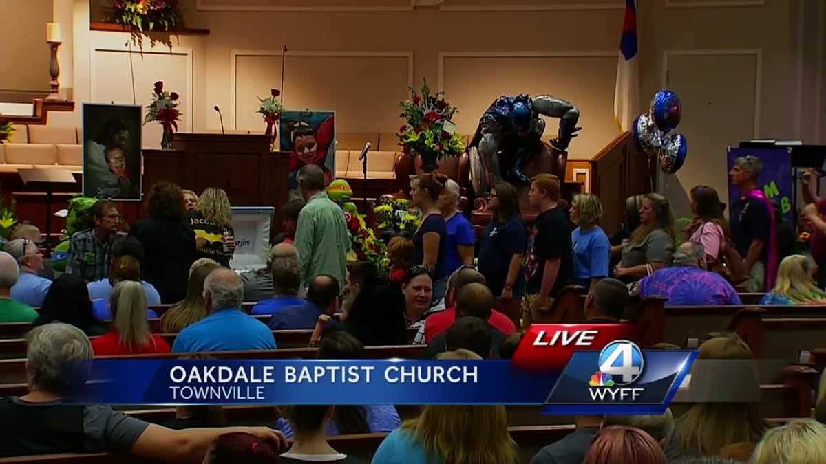 Thousands attend visitation for Townville shooting victim