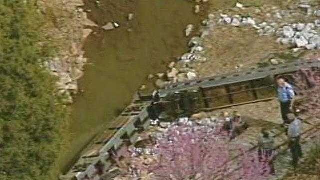 Settlement approved in deadly miniature train crash