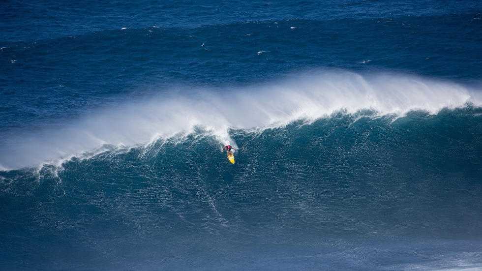 Can Mavericks surf contest match Hawaii's Peahi?