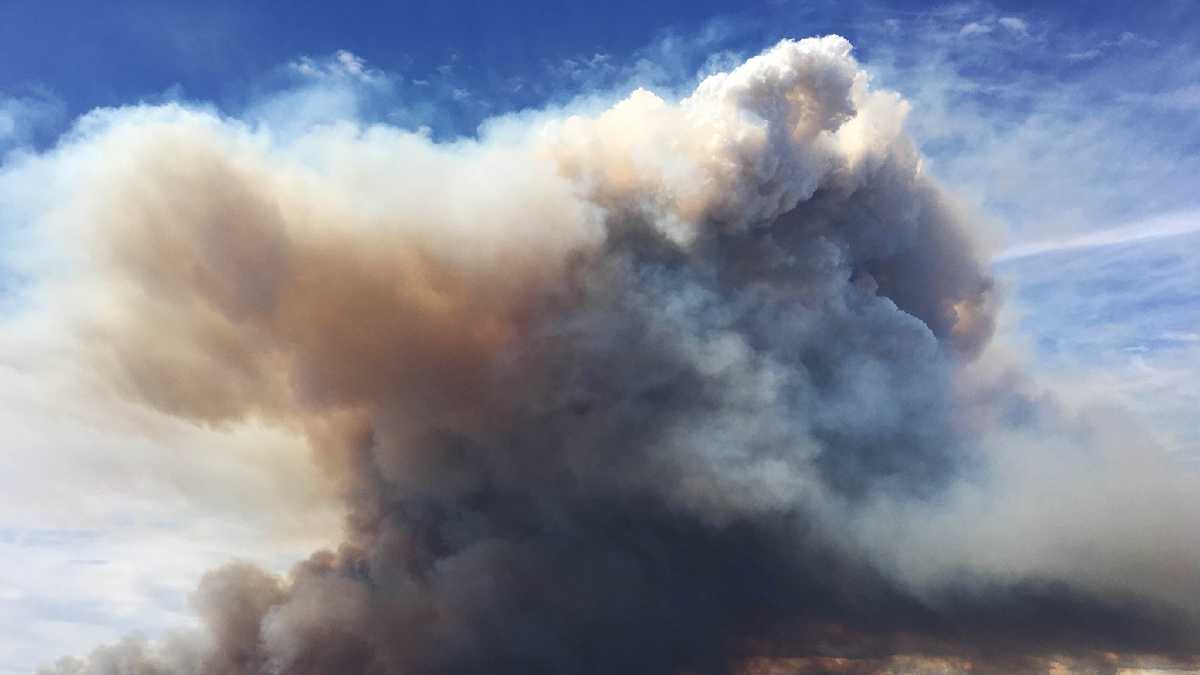 PHOTOS: 4,000-acre Metz Fire between Soledad and Greenfield