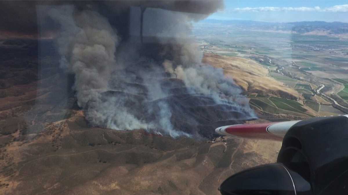 PHOTOS: 4,000-acre Metz Fire between Soledad and Greenfield