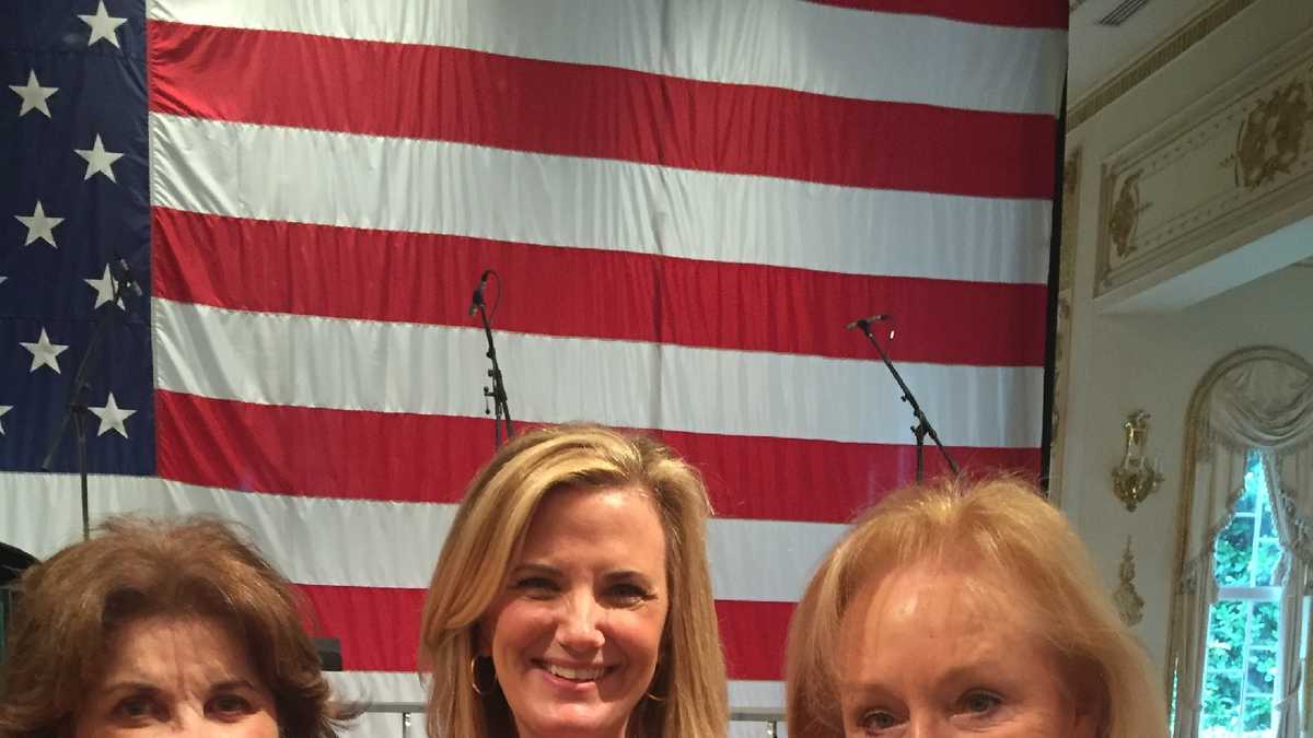 Tiffany Kenney emcees Hab-a-Hearts luncheon
