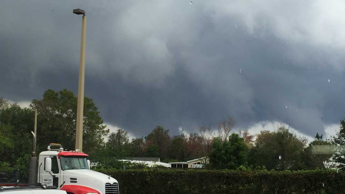 Video of funnel cloud over Vero Beach