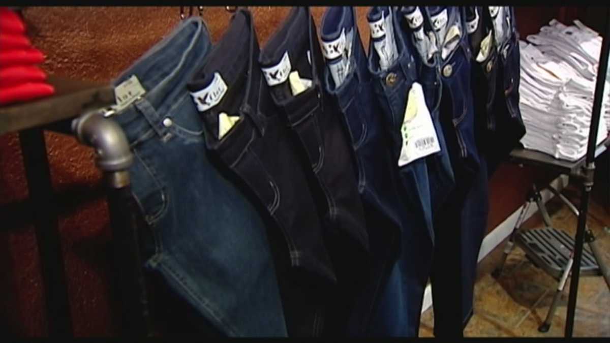 Workers ditch dress pants for jeans Monday