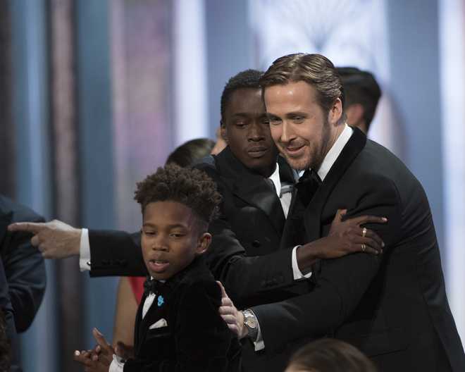 What happened?! Photo breakdown of botched Best Picture award