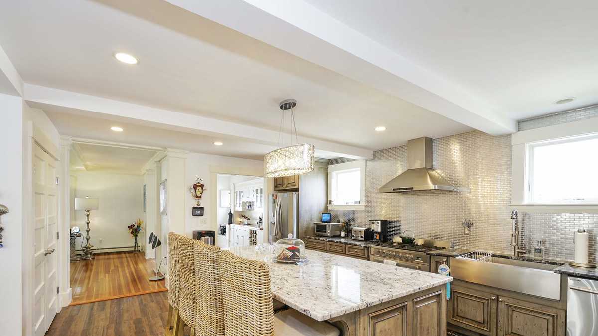 Scituate home has million dollar beach views