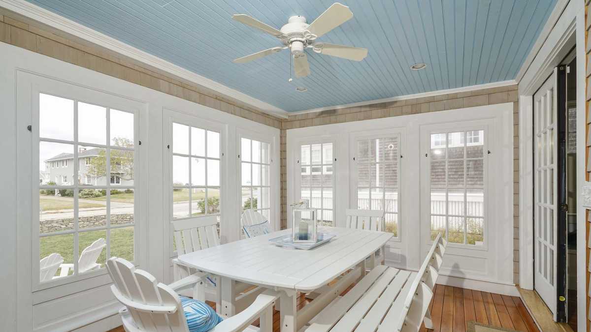 Scituate home has million dollar beach views