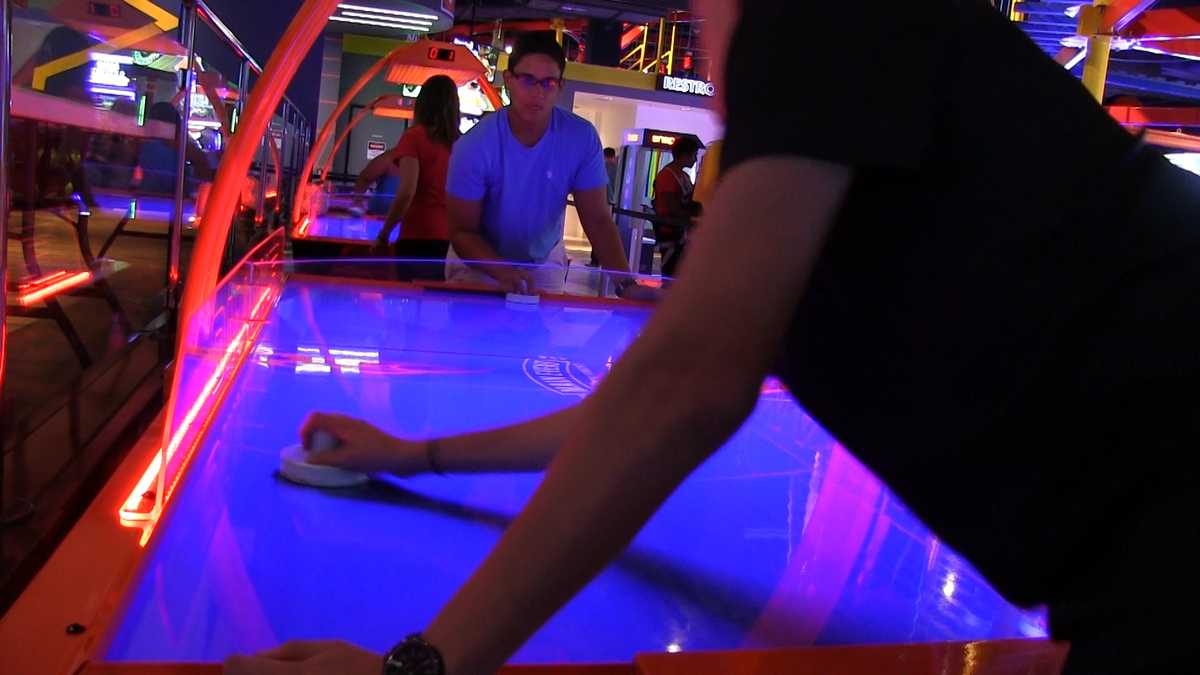 Main Event Entertainment opens arcade, bowling alley and virtual ...