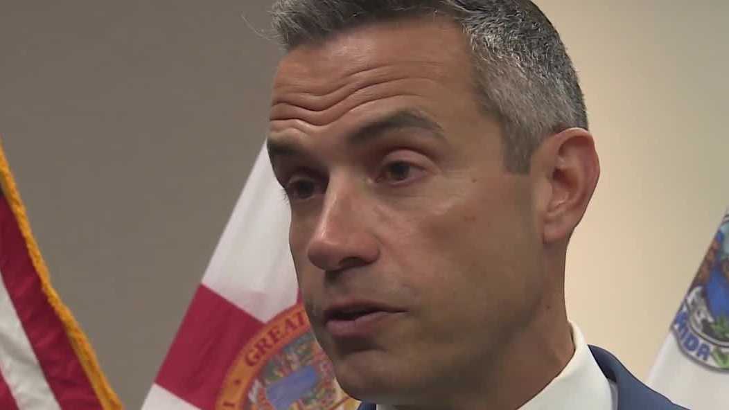 Boca Raton begins new chapter as Andy Thomson sworn in as mayor