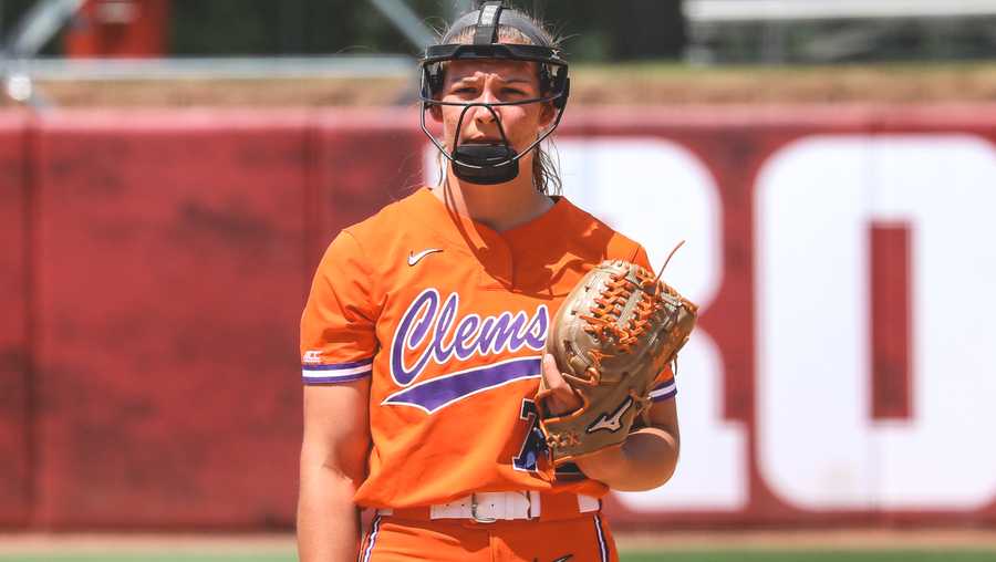 Cagle Selected As Usa Softball Top 10 Finalist