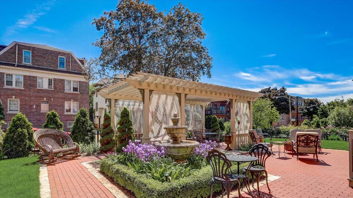 Photos: Schuster Mansion in Milwaukee