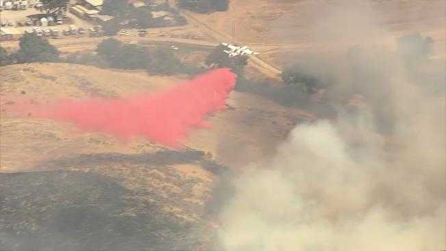 Brush fire prompts evacuations in south San Jose
