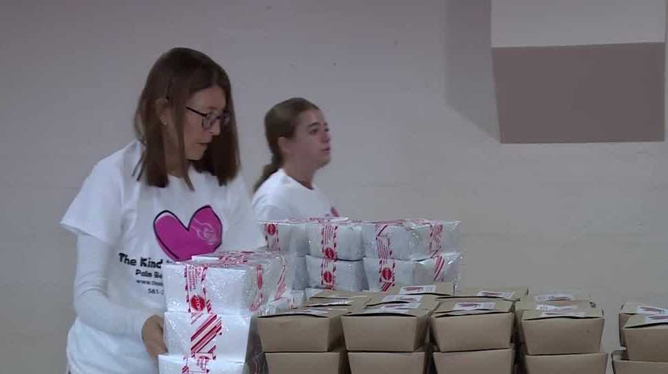 Hundreds of Jewish holiday meals delivered to those in need