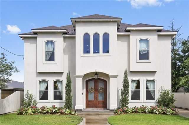 Mansion Monday: Unique Old Metairie home with large grand entrance