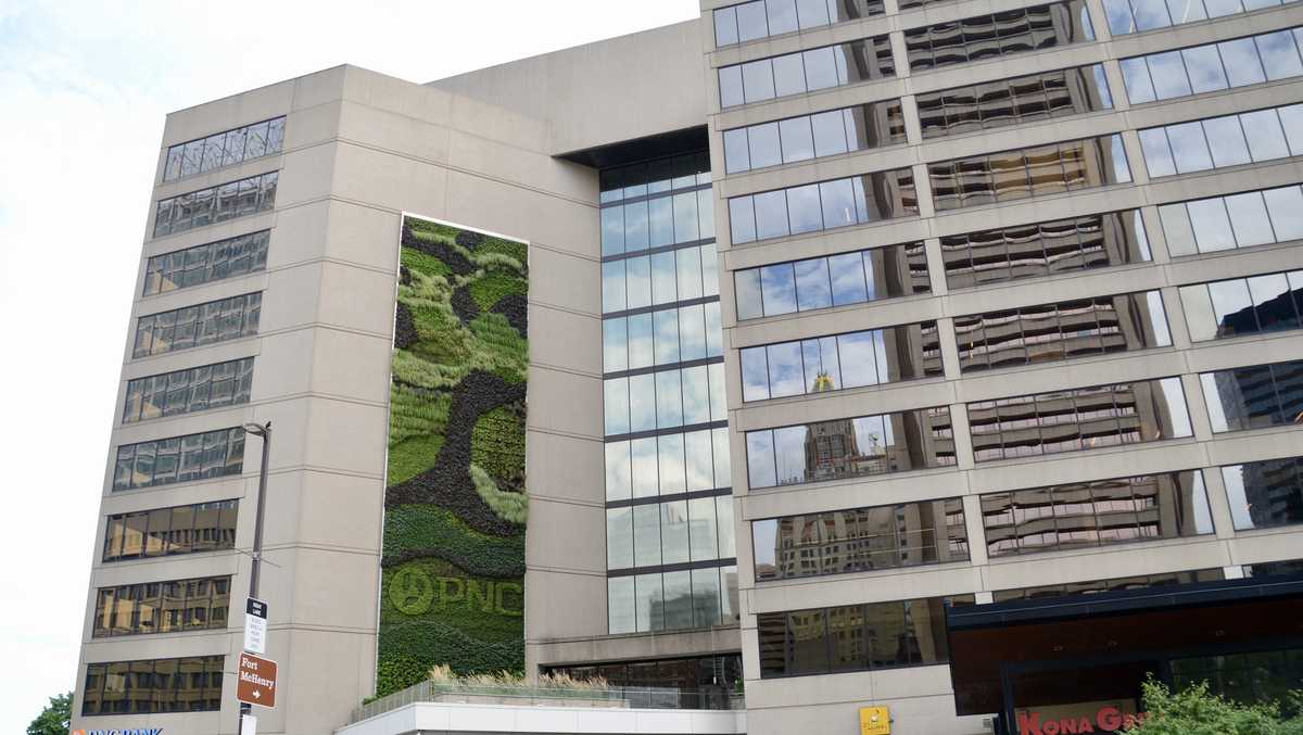 National bank with downtown office to bring employees back