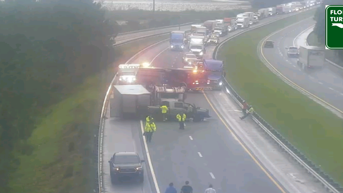 Crash shuts down Florida's Turnpike in Lake County