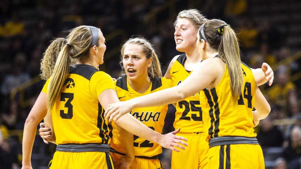 Doyle scores 26, No. 19 Iowa women defeat Ohio State