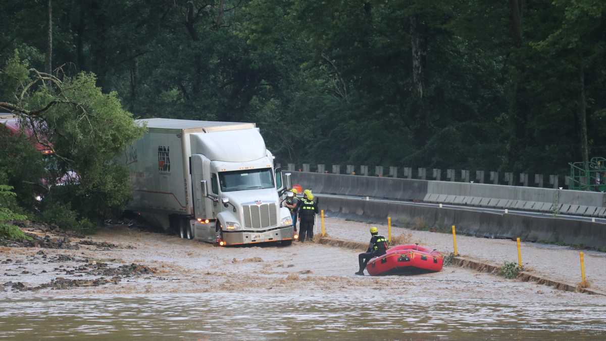 I-40 near NC-TN state line to reopen by July 3 after rockslide