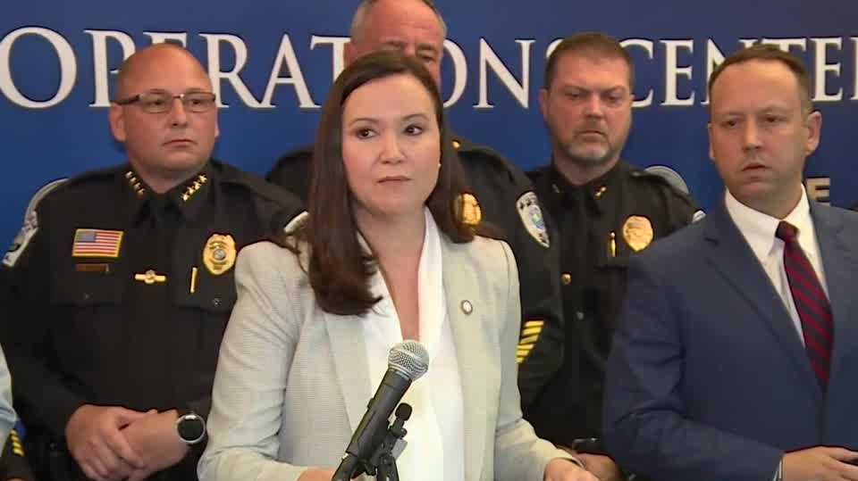 Attorney General Moody Law Enforcement Urge Floridians To Report