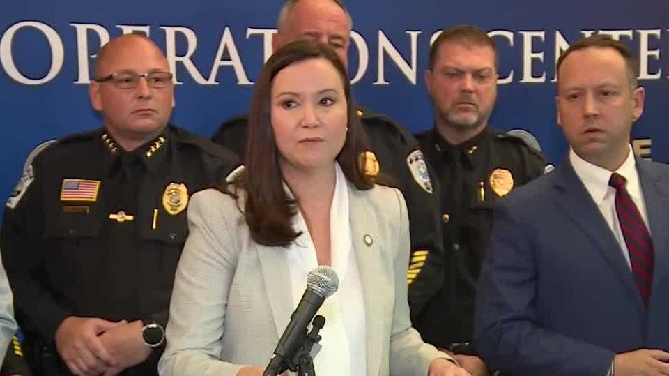 Attorney General Moody Law Enforcement Urge Floridians To Report