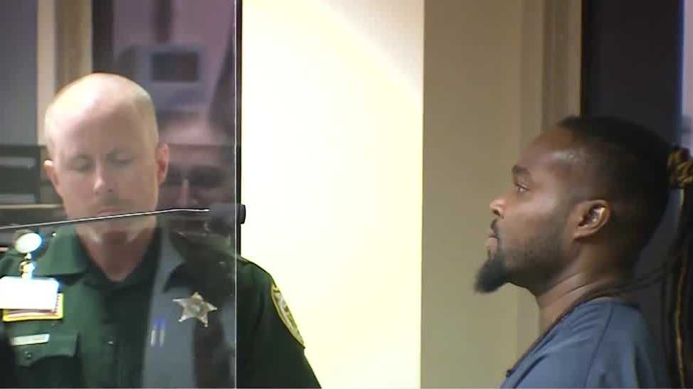 Florida man charged with fatally shooting ex-girlfriend