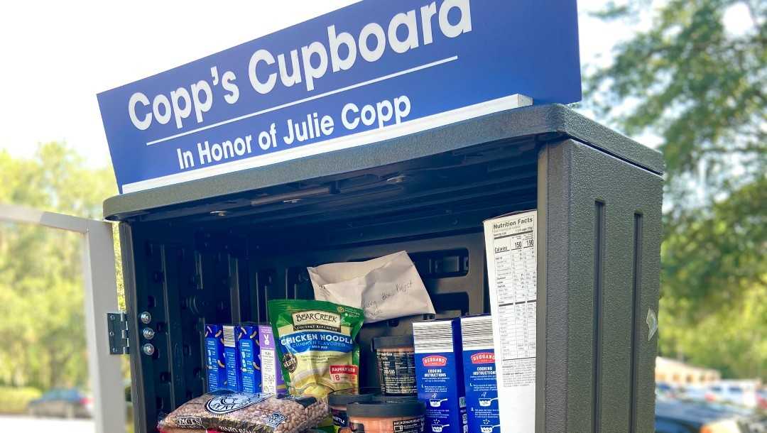 Outdoor community food pantry on Hilton Head Island open to anyone in need