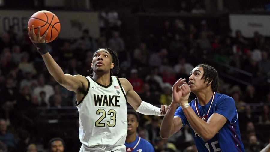 Sallis leads Wake Forest to victory