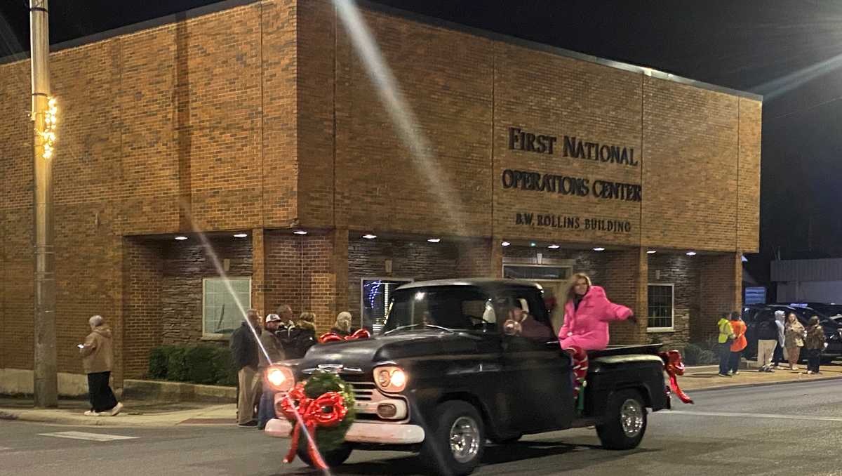 PHOTOS: Hamilton's 2025 Christmas Parade